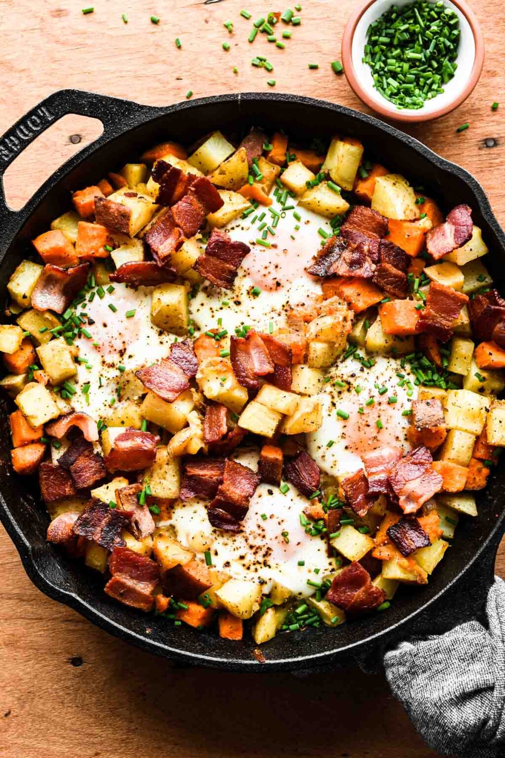 Potato, Egg and Bacon Breakfast Skillet - Cozy Cravings